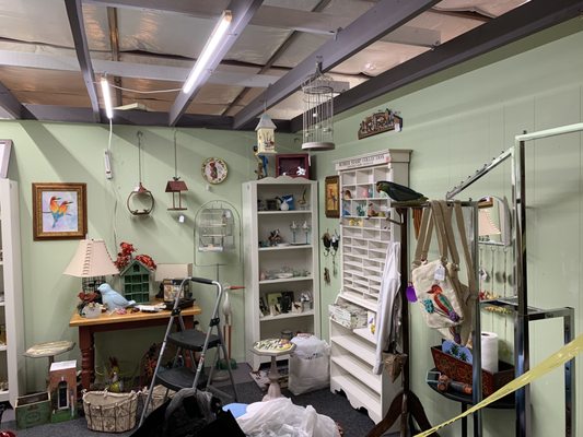 LIVINGSTON ANTIQUE OUTLET - 46 Photos & 38 Reviews - 1825 N Burkhart Rd ...