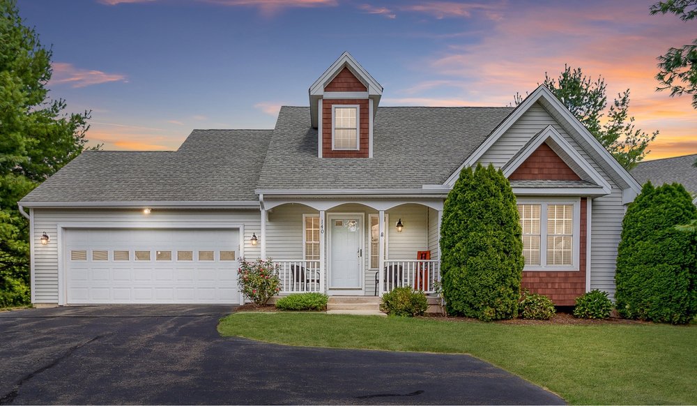 MICHELE DEVANNEY - ERA SARGIS-BREEN REAL ESTATE - 36 Photos - 66 Cedar ...