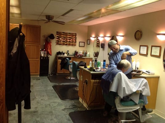 CAPTAIN COOK BARBER SHOP - Updated January 2026 - 11 Photos - 939 W 5th ...