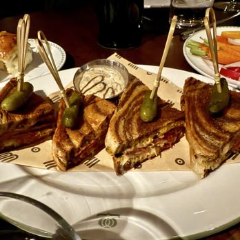 BAR BLUDORN - Updated August 2025 - 260 Photos & 78 Reviews - 9061 ...