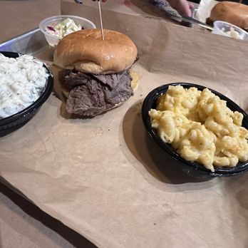 THE FISHIN’ PIG - Updated January 2026 - 45 Photos & 43 Reviews - 4028 ...