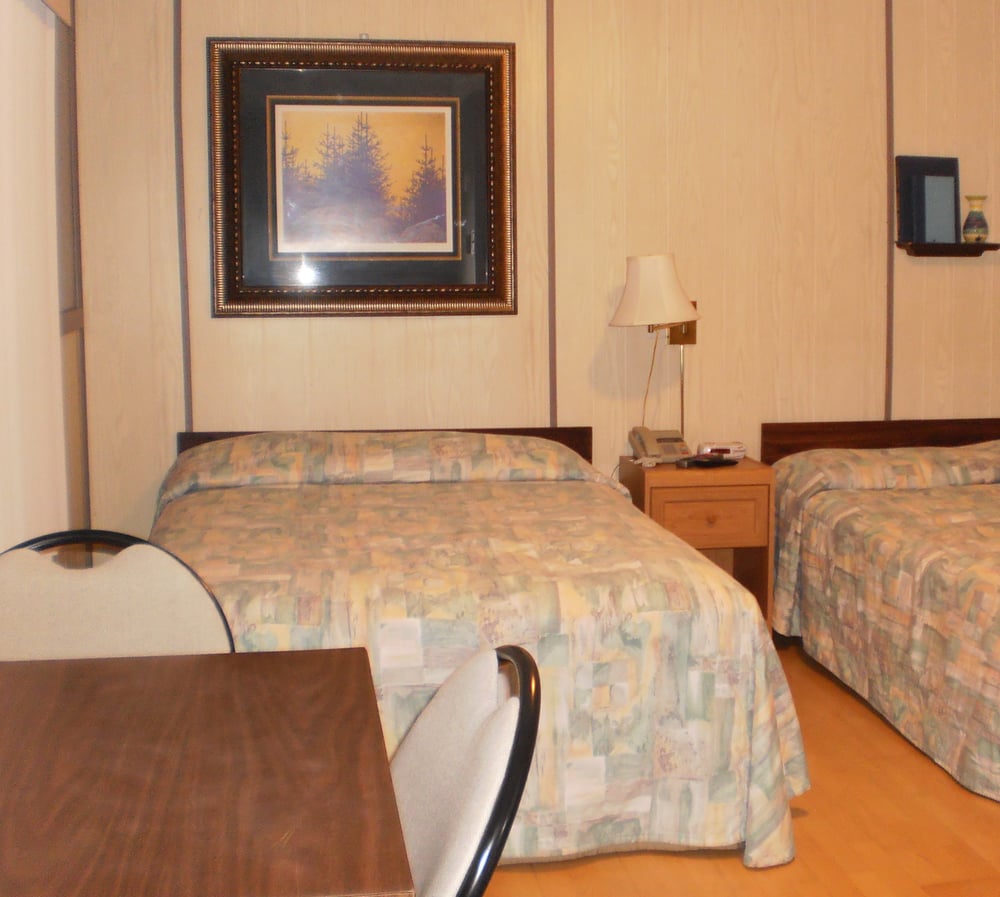 SPRINGMOUNT MOTEL - Updated October 2024 - 12 Photos - 718030 ...