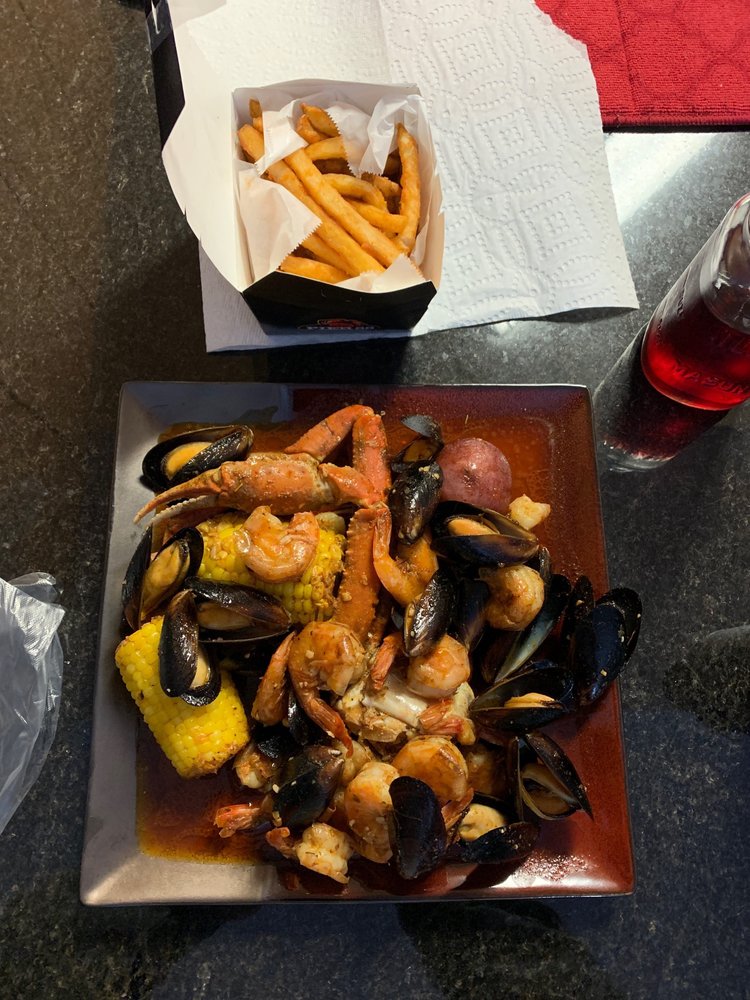PIER 88 BOILING SEAFOOD & BAR - 233 Photos & 191 Reviews - 2040 ...