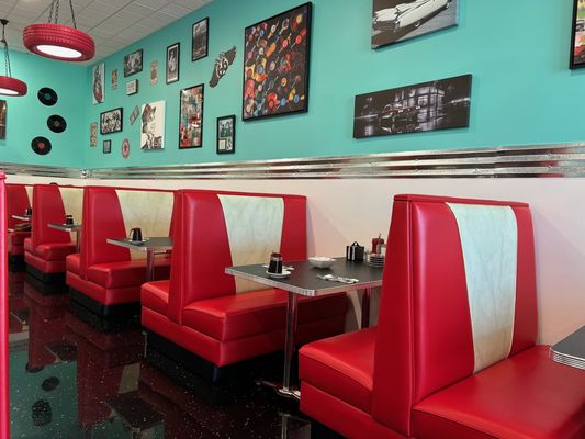 B TOWN DINER - Updated December 2025 - 26 Photos & 24 Reviews - 191 ...