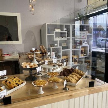 THE BAKERY BY INDULGE RIGHT FOODS - 74 Photos & 52 Reviews - 5096 N ...