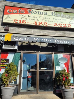 CAFE ROMA BAKERY - 36 Photos & 72 Reviews - 6147 Ridge Ave ...
