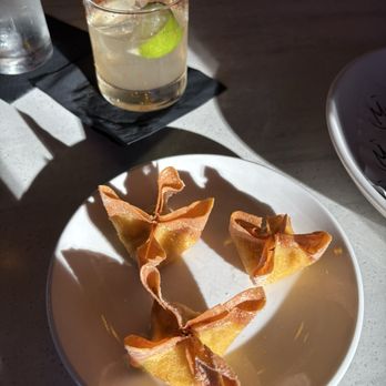 MUNI - Updated October 2025 - 282 Photos & 117 Reviews - 316 Delaware ...