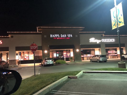 HAPPY DAY SPA - 85 Photos & 272 Reviews - Massage - 9050 Fairway Dr ...