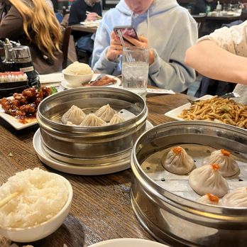 TOM’S DIM SUM - Updated May 2024 - 839 Photos & 692 Reviews - 59 N 11th ...