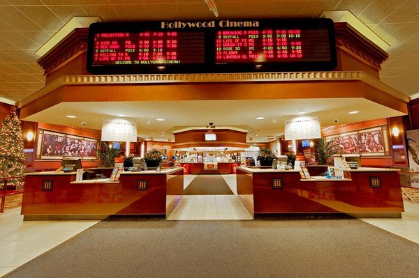 MARCUS HOLLYWOOD CINEMA - Updated December 2025 - 10 Photos & 25 ...