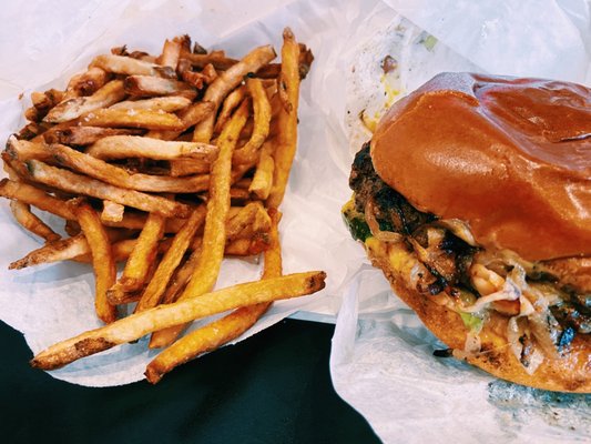 TUCKER’S ONION BURGERS - Updated February 2025 - 111 Photos & 135 ...