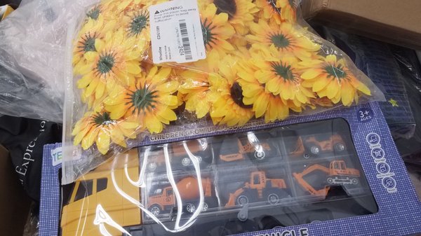 CRAZY HOT DEALS - Updated January 2025 - 37 Photos - 179 Hale Rd ...