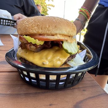 KILLER BURGER MEDFORD - Updated December 2025 - 55 Photos & 67 Reviews ...