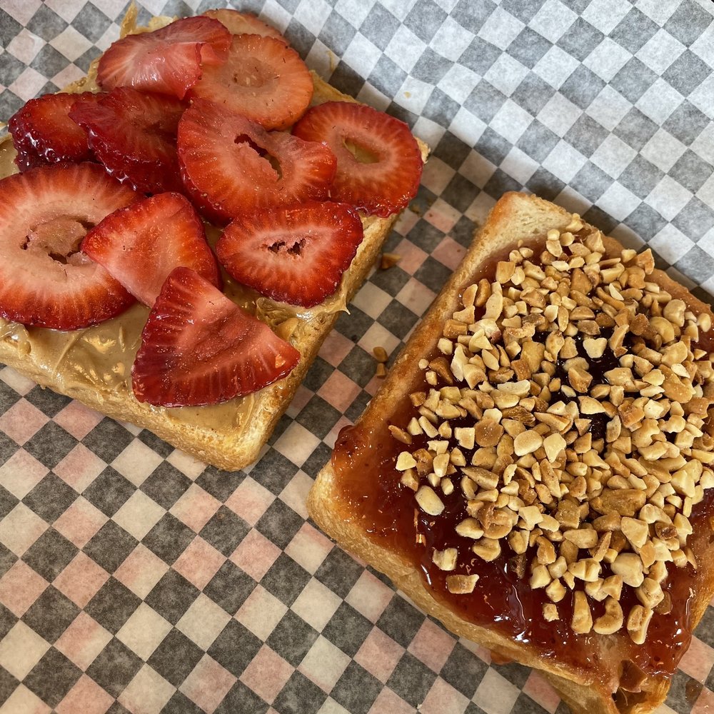 RITZY’S CLINTONVILLE - 182 Photos & 192 Reviews - 4615 N High St ...