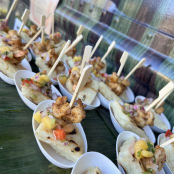 CHELLAS AREPA KITCHEN - HEMPSTEAD - Updated February 2025 - 370 Photos ...