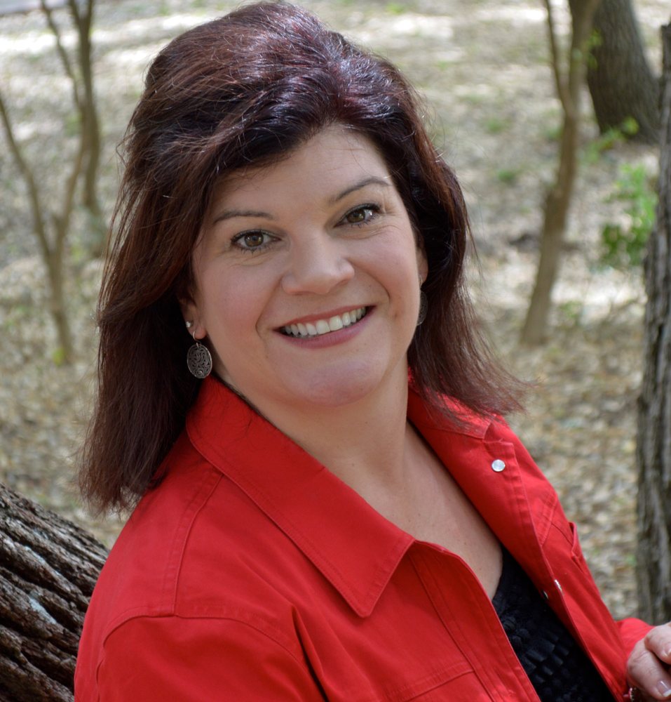 THE LISA LITTLE TEAM AT COMPASS REAL ESTATE - Updated August 2025 ...