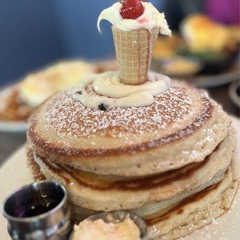 HASH KITCHEN - Updated May 2024 - 395 Photos & 175 Reviews - 264 East ...