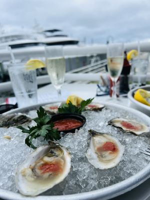 THE FLYING BRIDGE - Updated December 2025 - 317 Photos & 449 Reviews ...