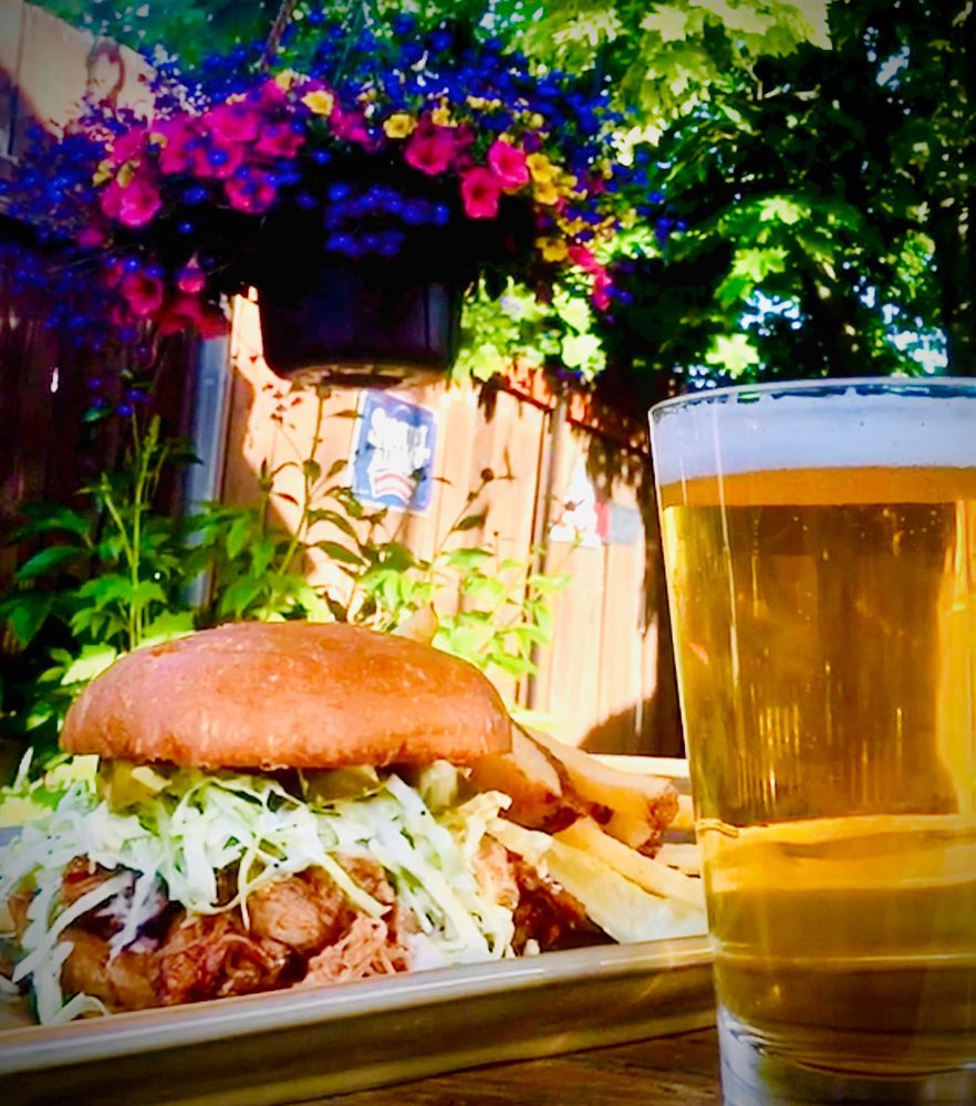 THE GREEN LANTERN TAVERN - Updated December 2025 - 102 Photos & 136 ...