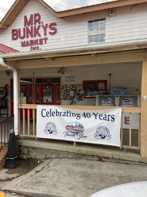 MR BUNKY’S RESTAURANT & MARKET - Updated May 2026 - 76 Photos & 51 ...