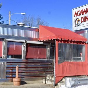 AGAWAM DINER - 51 Photos & 178 Reviews - Diners - 166 Newburyport Tpke ...
