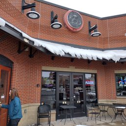 PUB 500 - Updated December 2025 - 163 Photos & 177 Reviews - 500 S ...