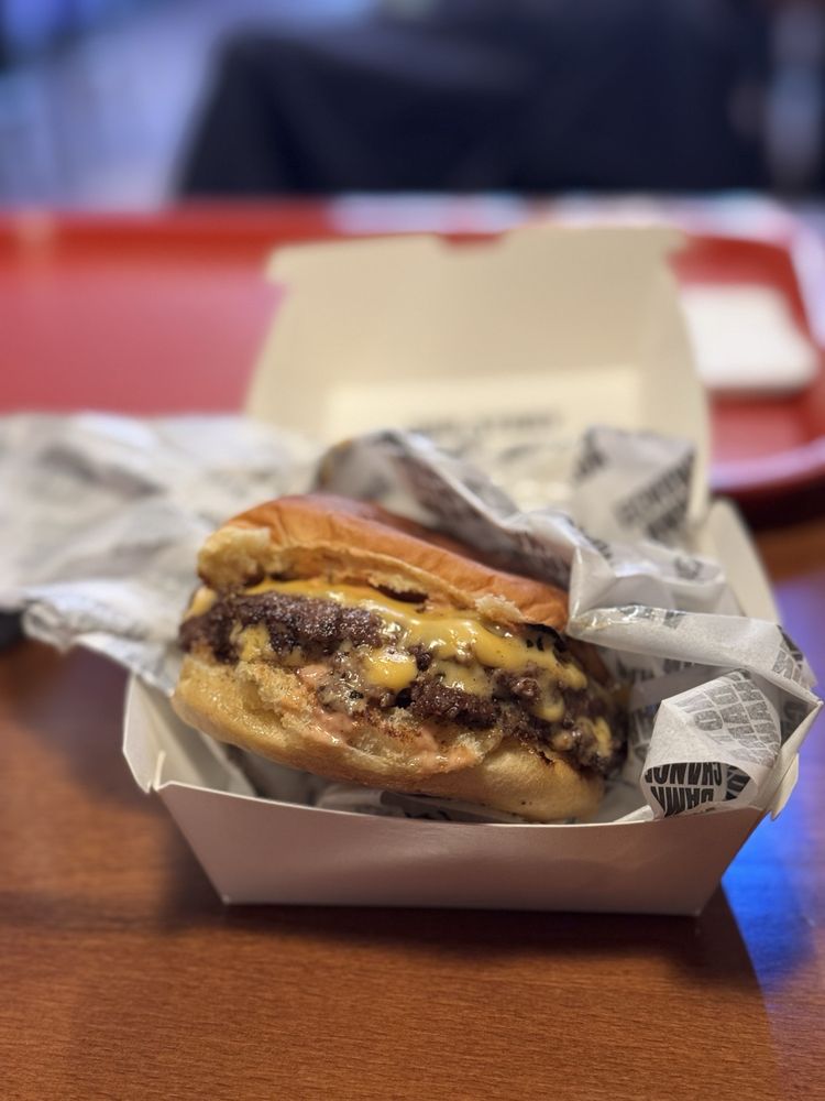 NADC BURGER - Updated December 2025 - 204 Photos & 123 Reviews - 1441 ...