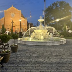 PIAZZA IMO ON THE HILL - 34 Photos - 2109 Marconi Ave, St. Louis ...