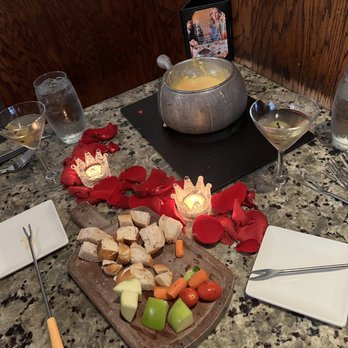 THE MELTING POT - DALLAS-ADDISON - Updated June 2024 - 398 Photos & 583 ...