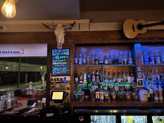WHISKEY DIX’ SALOON - Updated January 2026 - 74 Photos & 171 Reviews ...