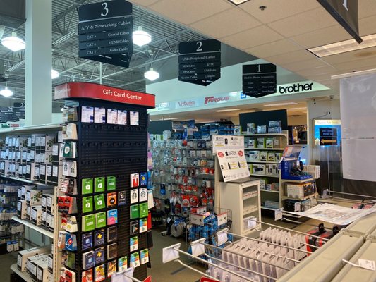 MICRO CENTER - Updated July 2024 - 36 Photos & 143 Reviews - 550 E ...