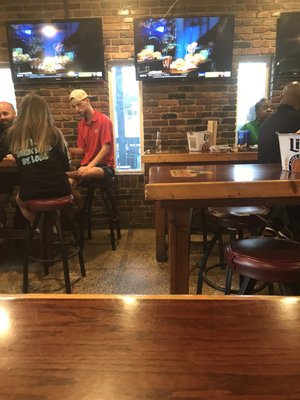 CANCUNS SPORTS BAR & GRILLE - Updated June 2025 - 38 Photos & 92 ...