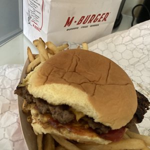 M BURGER - 153 Photos & 539 Reviews - Burgers - 161 E Huron St, Chicago ...