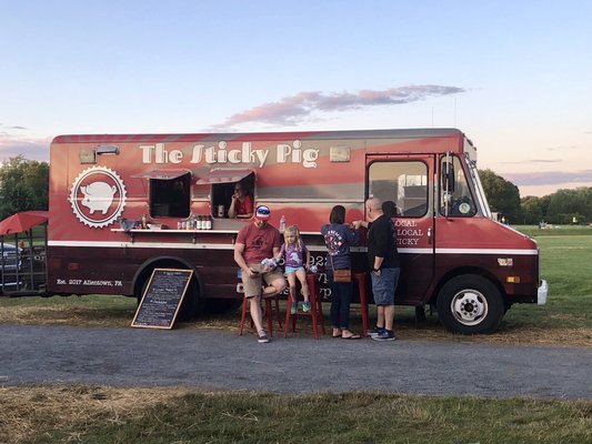 THE STICKY PIG - 10 Photos - Allentown, Pennsylvania - Food Trucks ...