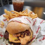 HAMMY’S SMASH BURGERS - 225 Photos & 128 Reviews - 4388 W Shaw Ave ...
