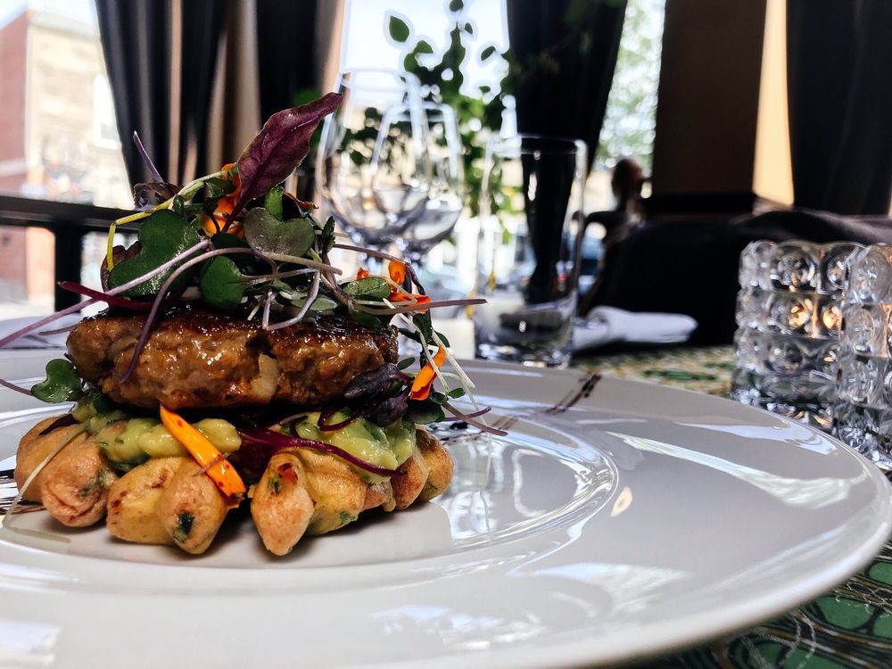 LE VIRUNGA - 138 Photos & 39 Reviews - 851 Rue Rachel E, Montréal ...