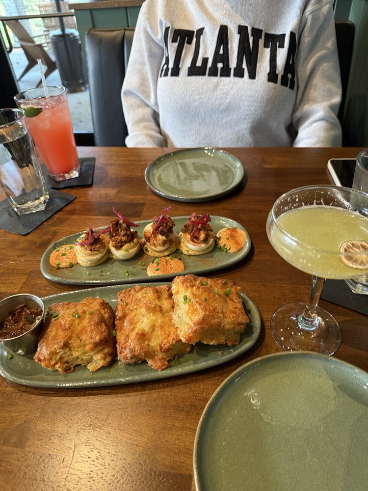 BEECHWOOD TAVERN - Updated January 2026 - 3705 Northside Pkwy NW ...