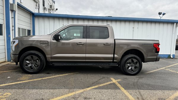 BOB RUTH FORD - Updated August 2025 - 88 Photos & 112 Reviews - 700 N ...