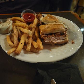 WHITE RABBIT GASTROPUB - 634 Photos & 743 Reviews - 18 Market Space ...