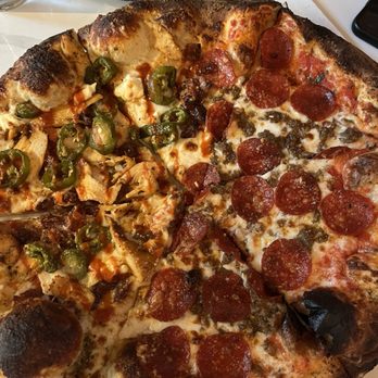 THE HALL’S PIZZA KITCHEN - Updated November 2024 - 816 Photos & 654 ...