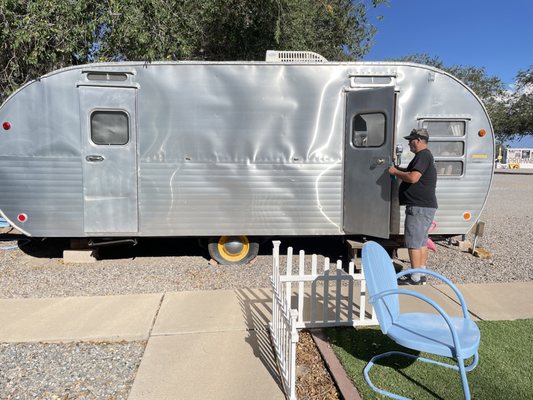 ENCHANTED TRAILS RV PARK & TRADING POST - Updated January 2026 - 75 ...