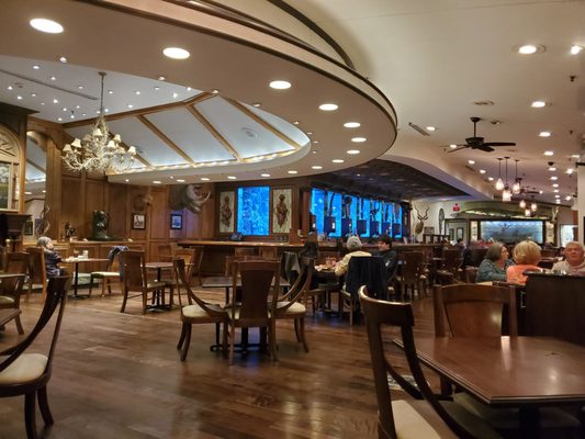 HEMINGWAY’S BLUE WATER CAFE - 114 Photos & 162 Reviews - 1 Basspro Dr ...