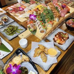 SAKE 2 ME SUSHI - Updated April 2025 - 2677 Photos & 706 Reviews - 4029 ...