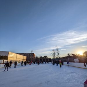 CHEZ VOUS ROLLER SKATING RINK - Updated March 2025 - 40 Photos & 74 ...