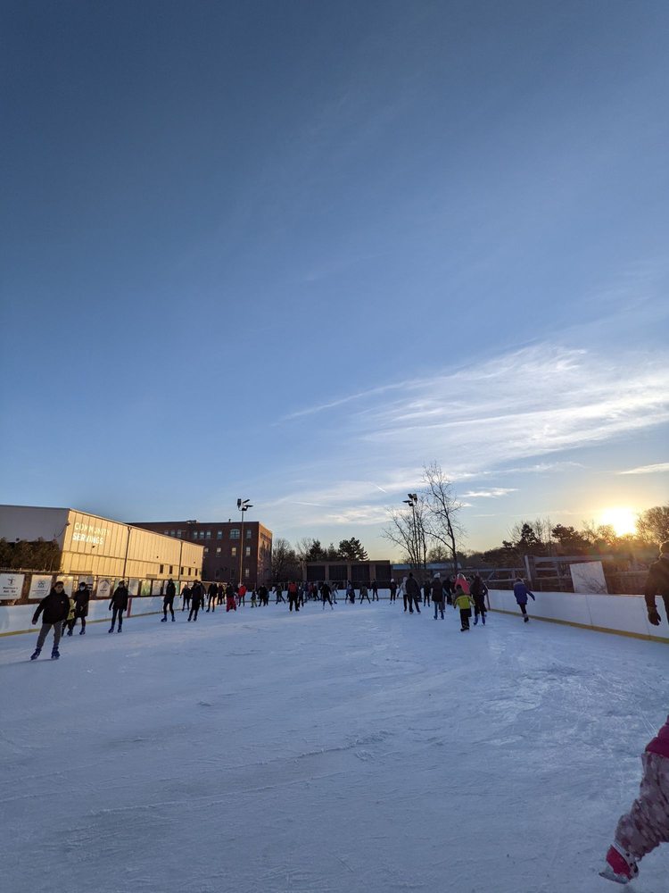 Kelly Outdoor Rink, Massachusetts | Roadtrippers