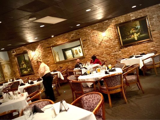 LUNA’S RESTAURANT - Updated April 2025 - 83 Photos & 148 Reviews - 200 ...