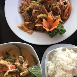 THAI BLOOM! - 638 Photos & 618 Reviews - Thai - 333 NW 23rd Ave ...