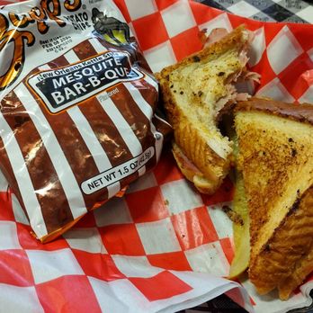 THE NEW YORK DELI - Updated April 2025 - 173 Photos & 299 Reviews - 829 ...