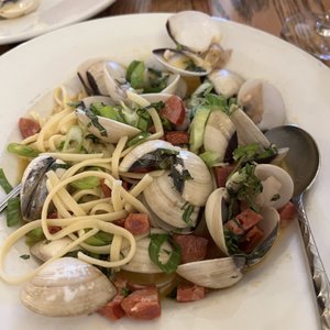 CLUB ONE - 1 Country Club Dr, Reedsport, Oregon - Italian - Restaurant ...