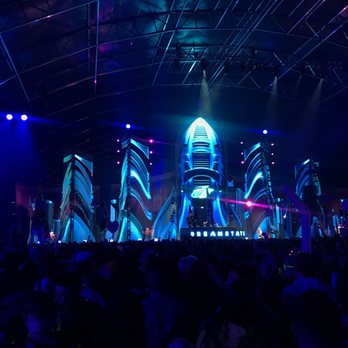 NOS EVENTS - Updated March 2025 - 570 Photos & 120 Reviews - 689 S E St ...